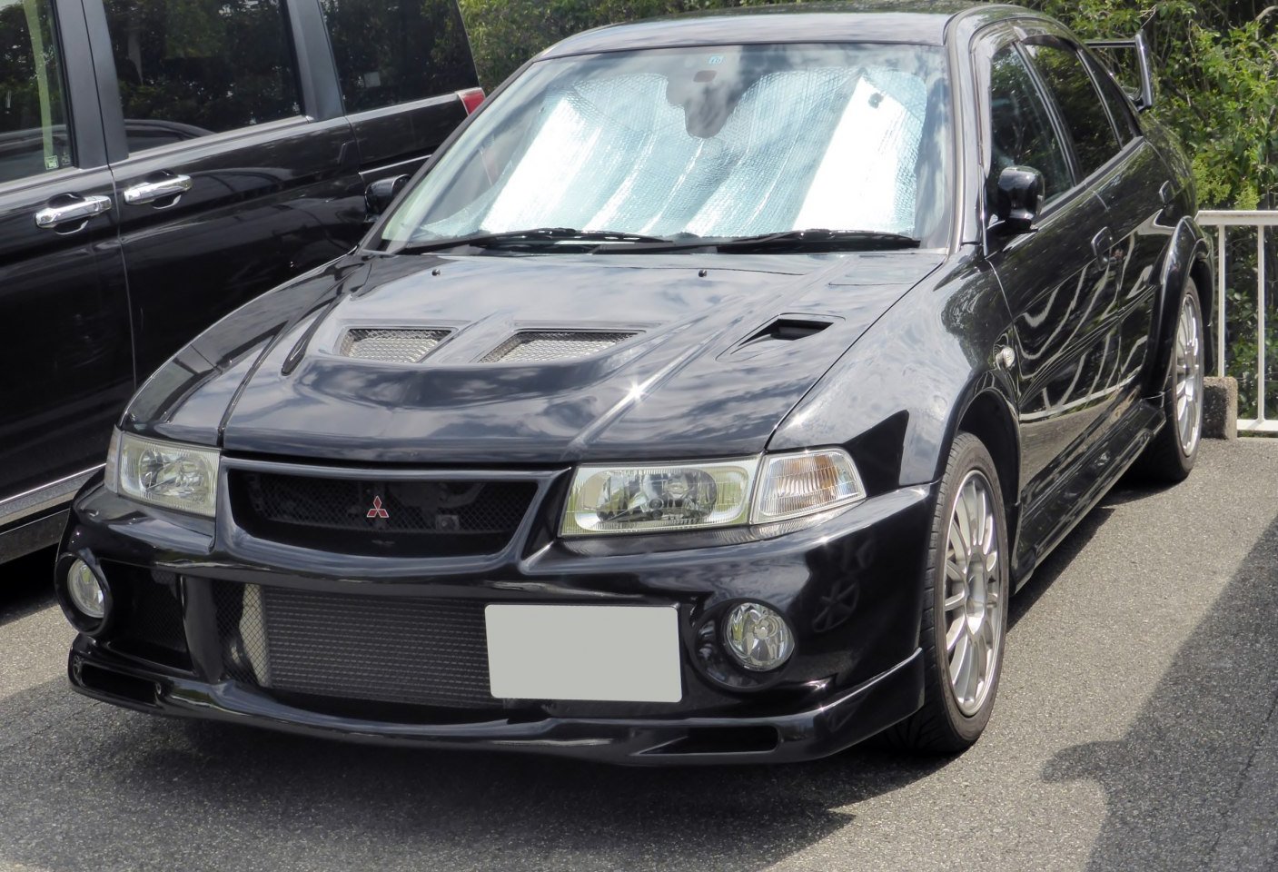 Mitsubishi Lancer Evolution technical specifications and fuel economy